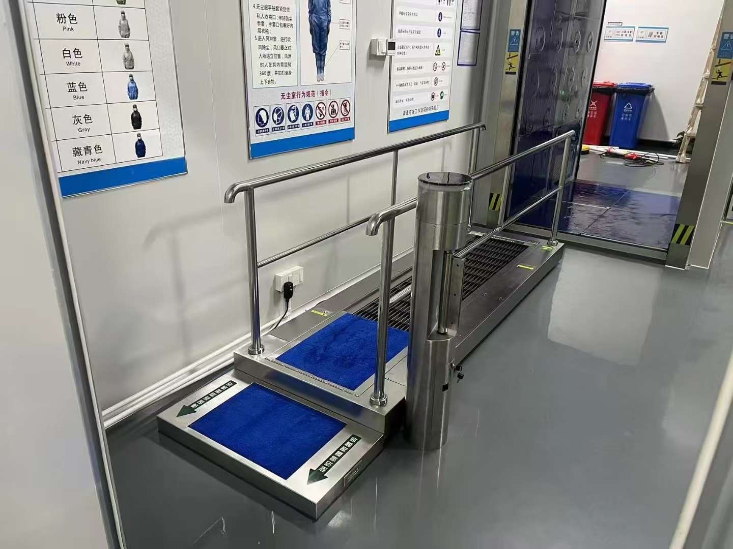 How to clean muddy shoes effortlessly & efficiently?